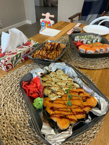Sushi-time (ulitsa Stavskogo No:34А, stanitsa Vasyurinskaya), suşi restoranı  Krasnodarski krayından