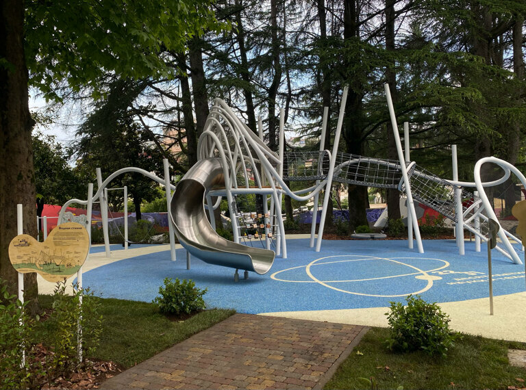 Oyun alanı Playground, Soçi, foto