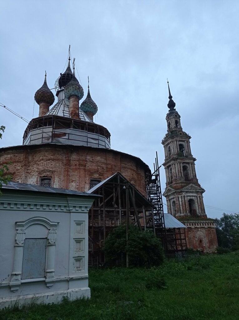 Ortodoks kiliseleri Церковь Воскресения Христова в Курбе, Yaroslavskaya oblastı, foto