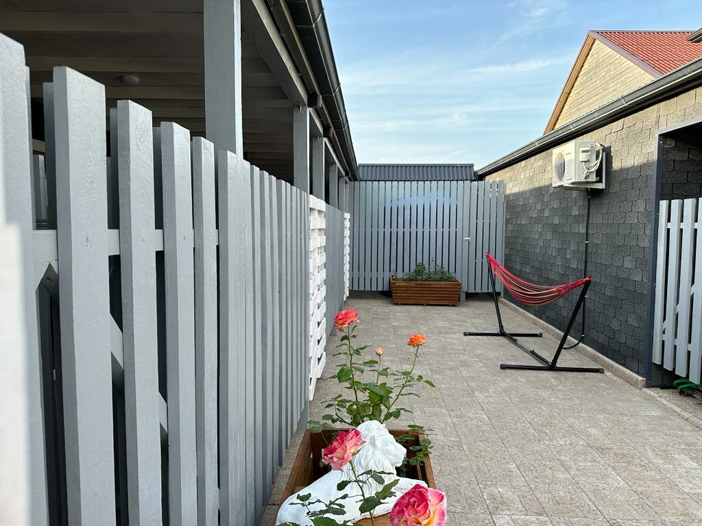 Kısa süreli konaklama Red fox, Dağıstan, foto