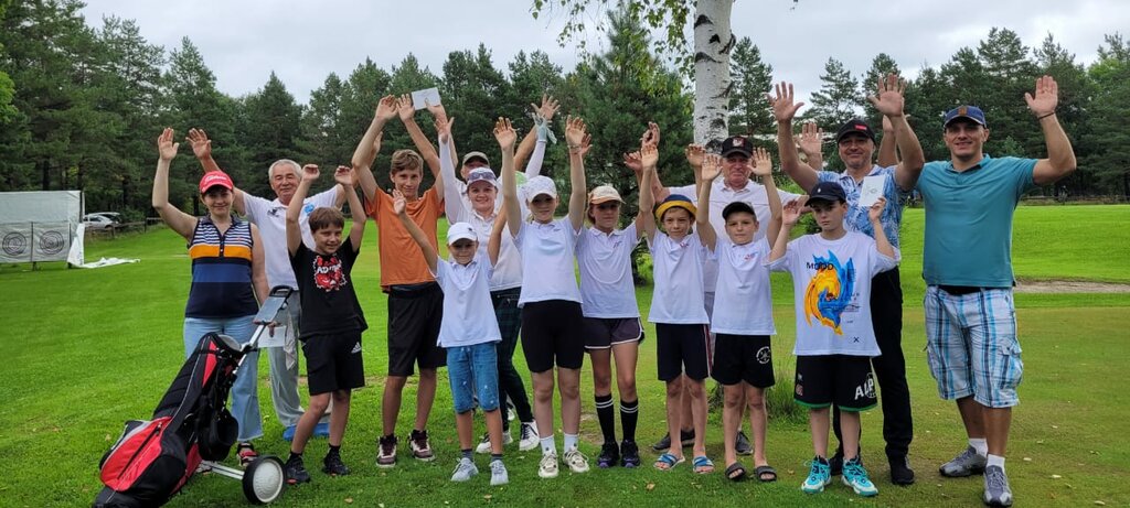 Golf kulüpleri Гольф клуб Шмаковский, Primoriye, foto