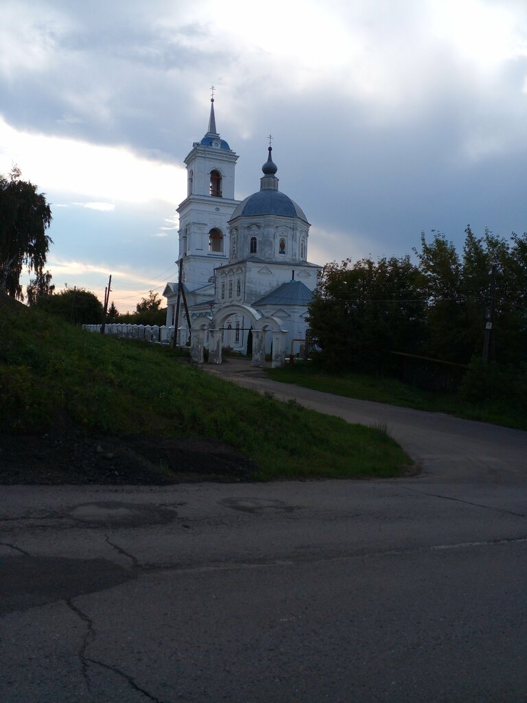 Ortodoks kiliseleri Sobor Rozhdestva Presvyatoy Bogoroditsy, Alatyr, foto