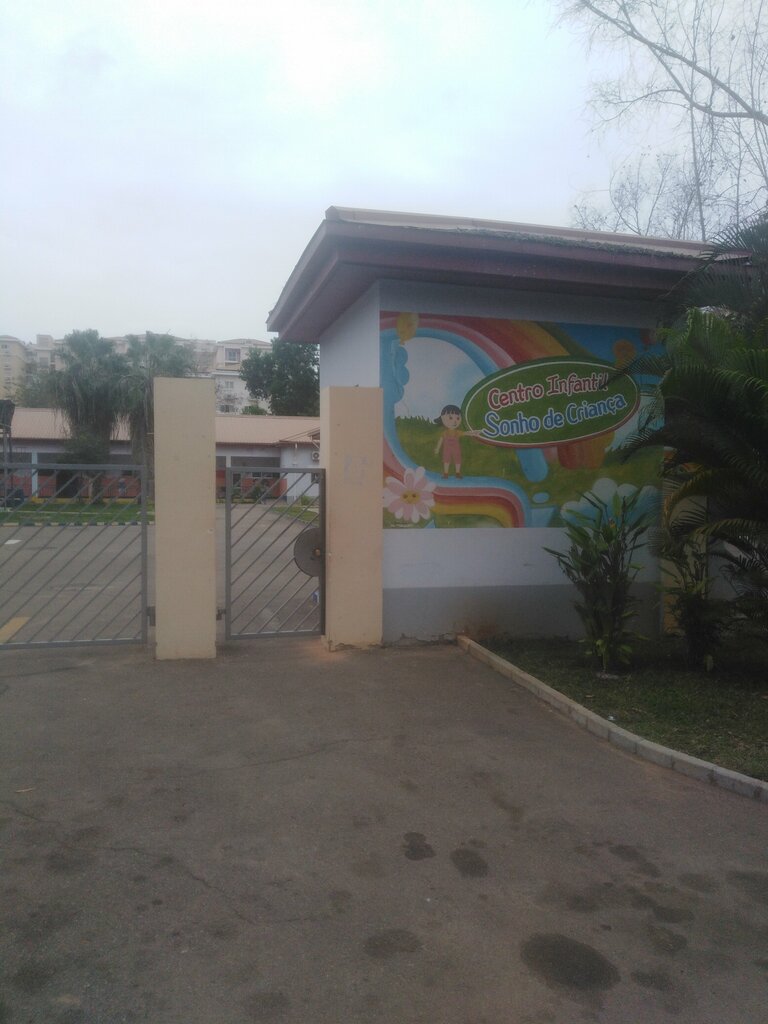 Anaokulları Creche Bloco E, Loanda, foto