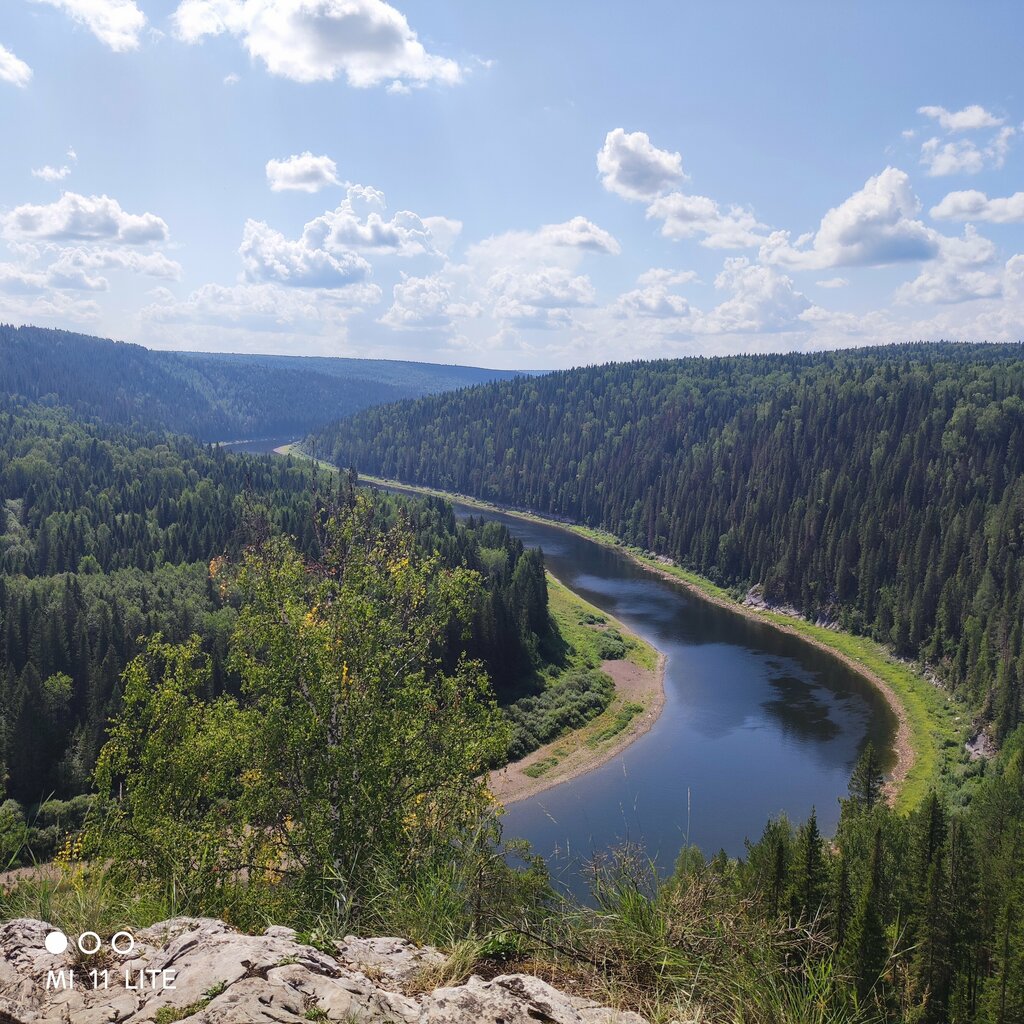 Dağ zirvesi Таш-камень, Permski krayı, foto