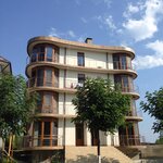 Matreshka (ulitsa Bagrationa No:4, Lazarevskoe Residential District), konuk evi  Soçi'den