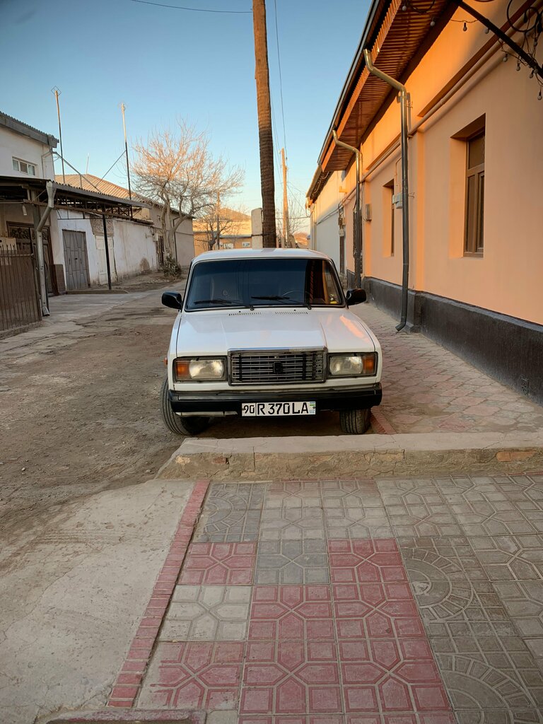 Toplu taşıma durağı Public transport stop, Harezm eyaleti, foto
