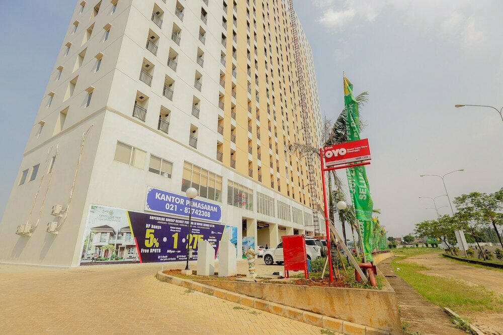 Otel Oyo 630 Green Lake View Syariah Cimanggis, Depok, foto