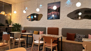 Mom's кофе + бистро (Turchinskogo Street No:39), kafe  Soçi'den