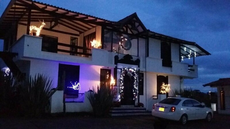ГОСТИНИЦА SANTA MARIA BED AND BREAKFAST, Департамент Рисаральда ...