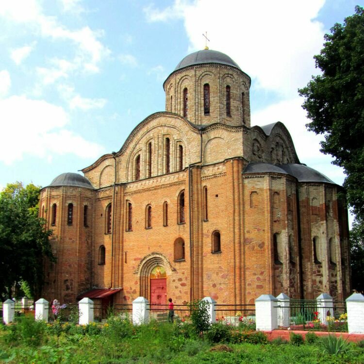 Manastır Vasiliyevsky zhensky monastyr, Ovruch, foto