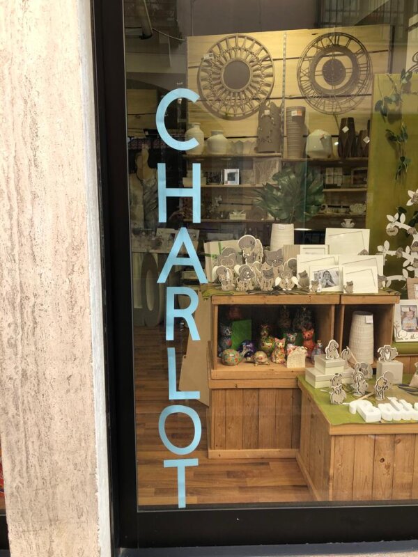 Hediyelik eşya mağazaları Charlot bomboniere & idee regalo, Piyemonte, foto