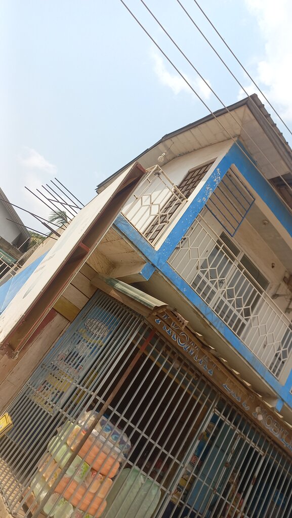 Su satışı Akomat ent, Akra, foto