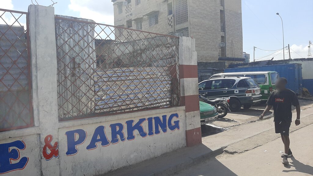 Otopark alanı Lavage & Parking, Brazzaville, foto