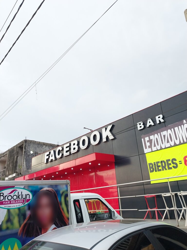 Bar Facebook bar de yop lubafrique, Abican, foto