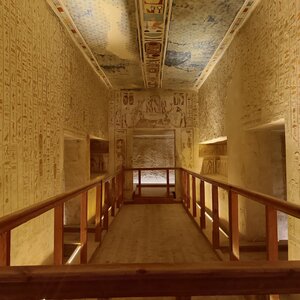 Luxor Museum of Ancient Egyptian Art (Qina Governorate, Luxor), müzeler ve sanat galerileri  El‑Uksur'dan
