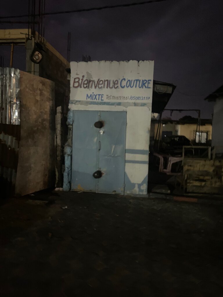 Terziler Bienvenue couture, Brazzaville, foto