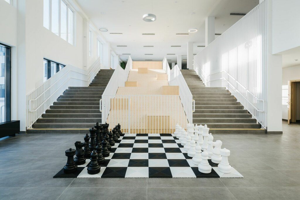 Ortaokul Лингвистическая школа, основное здание, Liubertsy, foto