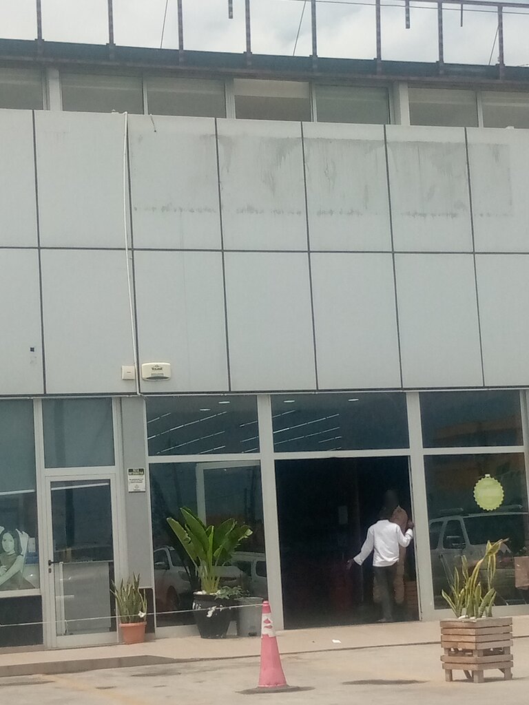 Alışveriş merkezleri Kibabo Shopping, Loanda, foto