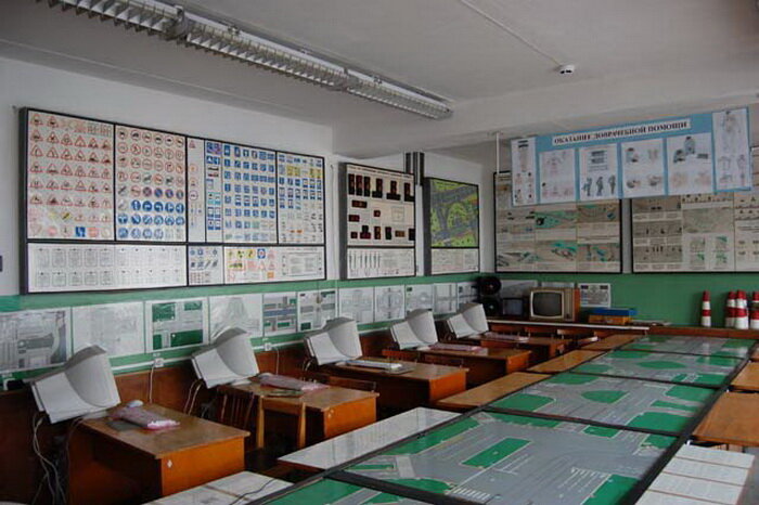 Üniversiteler AltGTU Direktsiya instituta biotekhnologii pishchevoy i khimicheskoy inzhenerii, Barnaul, foto