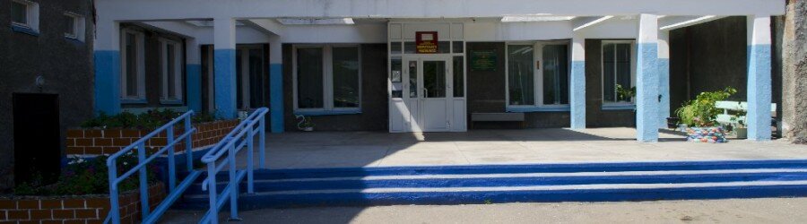 Ortaokul Srednyaya obshcheobrazovatelnaya shkola, pos. Smolenshchina, İrkutskaya oblastı, foto