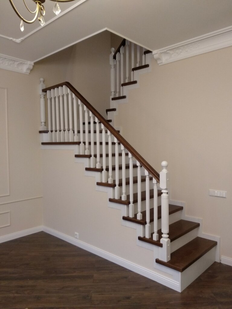 Merdiven ve korkuluklar WoodWorker_Spb, Saint‑Petersburg, foto