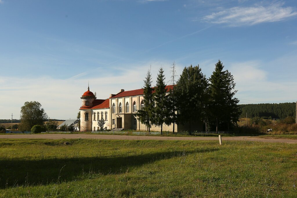 Turistik yerler Здание волостного правления и церковно-приходской школы до 1917г., Penzenskaya oblastı, foto