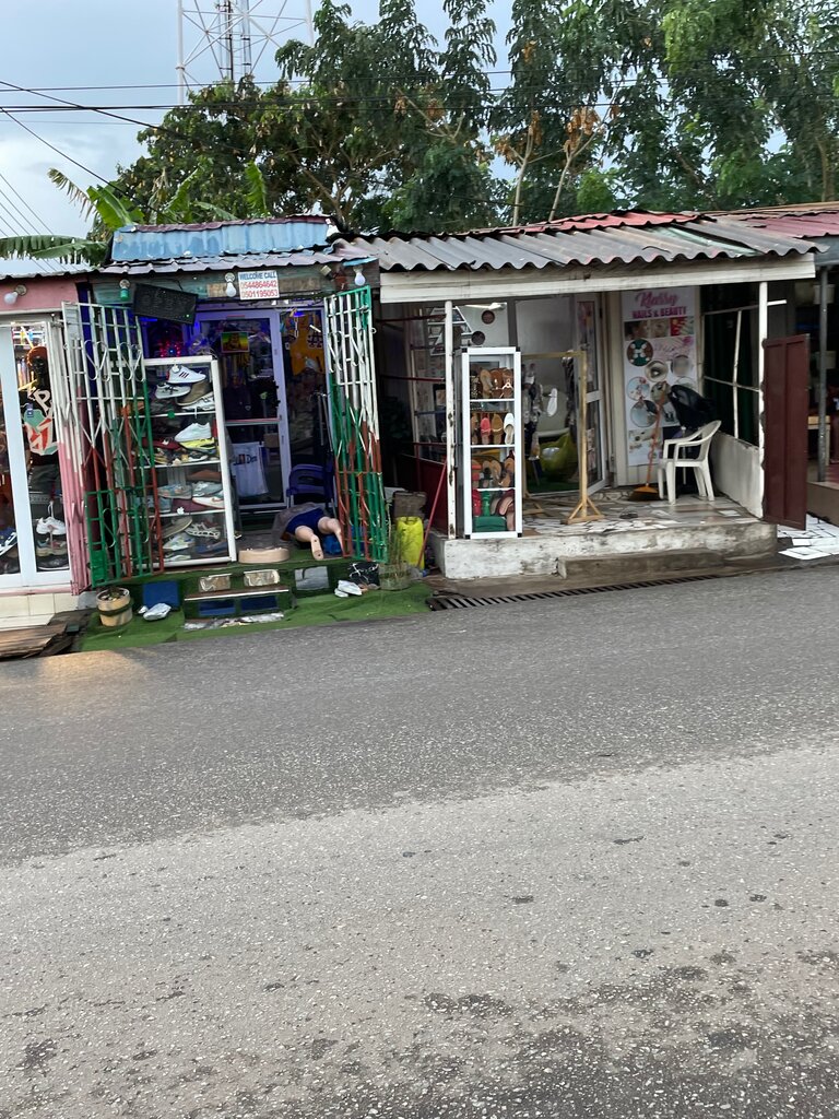 Güzellik salonu Klassy Nails and Beauty, Dünya, foto