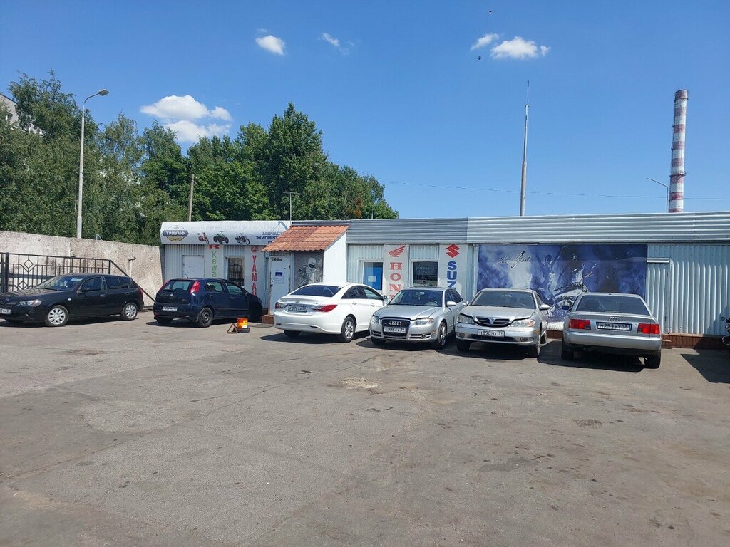 Motosiklet yedek parçaları Triumf bike centr, Kaliningrad, foto
