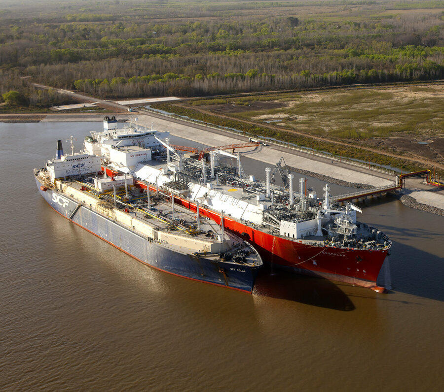 Enerji kurumları Excelerate Lng Development, Abu Dabi, foto