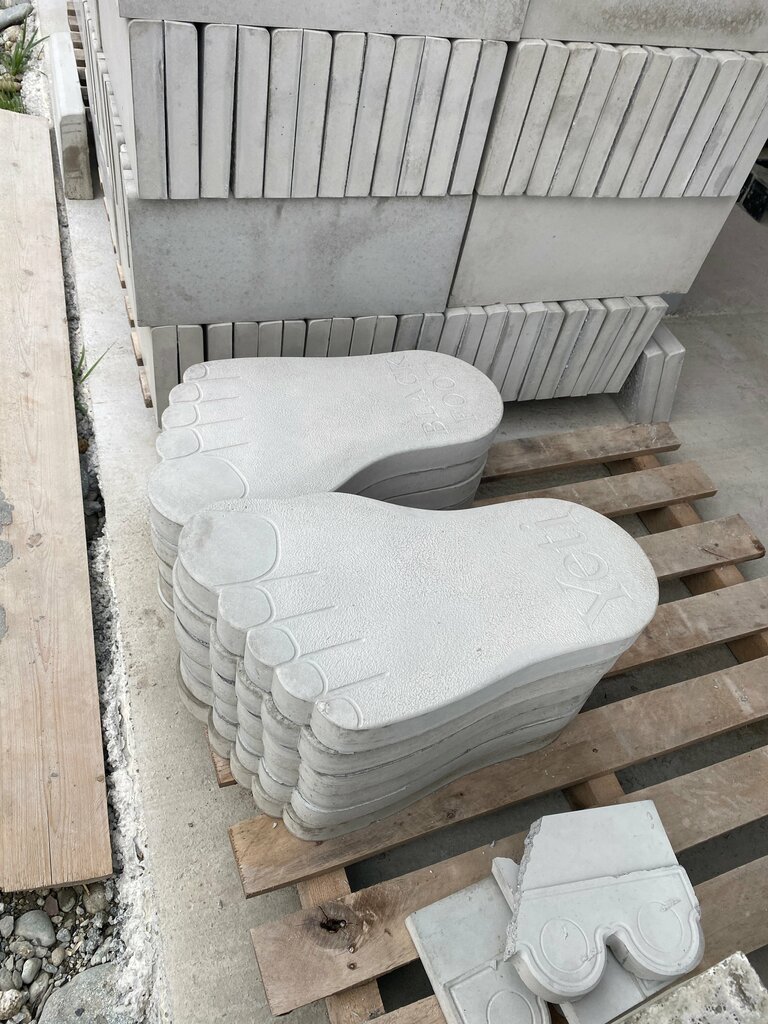 Kaldırım taşları Тротуарная плитка, Karaçay‑Çerkez Cumhuriyeti, foto