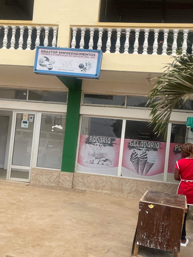 Ekmek fırını Brastop Empreendimentos, Loanda, foto
