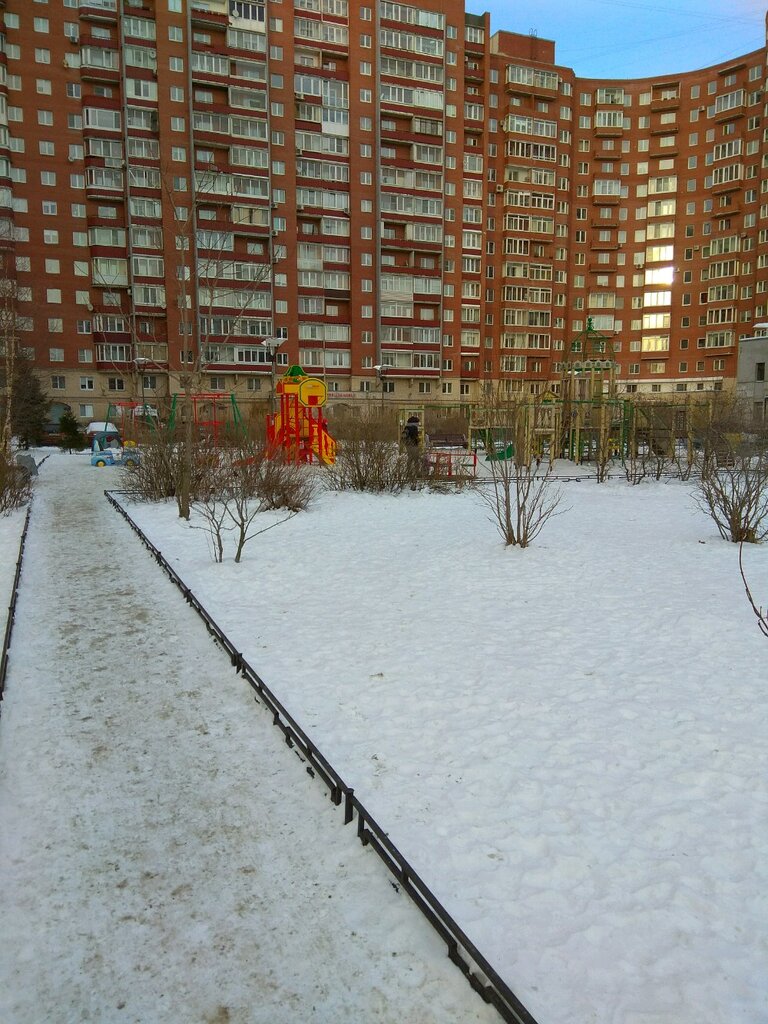 Oyun alanı Playground, Saint‑Petersburg, foto