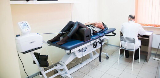 Tıp merkezleri ve klinikler SMTs Komanda pozvonochnika, Yekaterinburg, foto