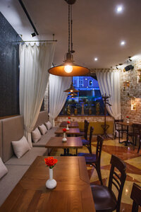 Barelli (Frunze Street No:21), kafe  Nijni Novgorod'dan