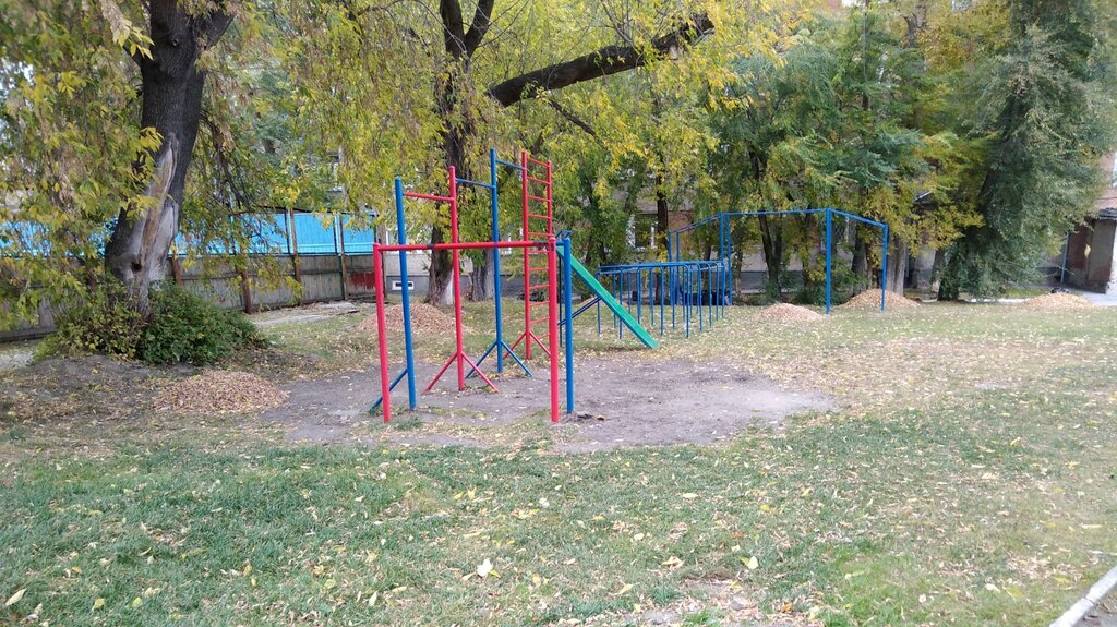 Spor alanı Спортивная площадка, Novosibirsk, foto