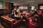 Captain's Bar (Hong Kong, Central and Western District, Connaught Road Central, 5), gece kulüpleri  Hong Kong'dan