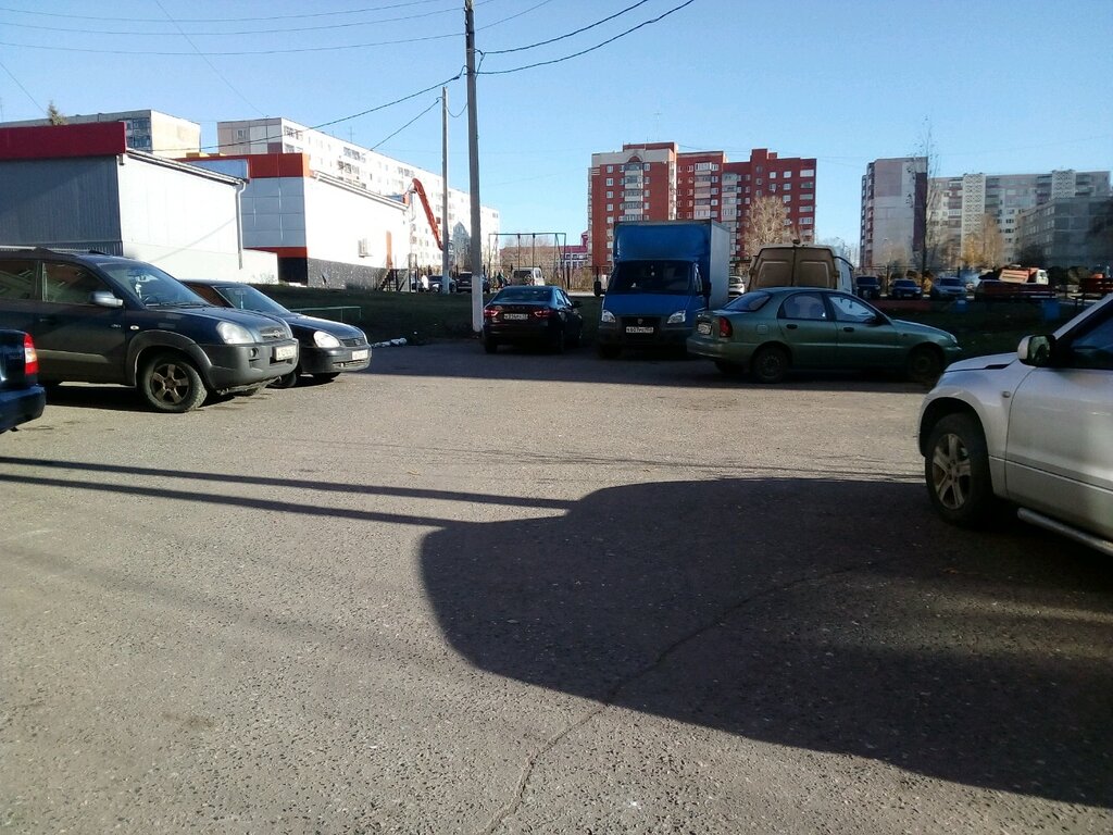 Otoparklar Parking lot, Saransk, foto