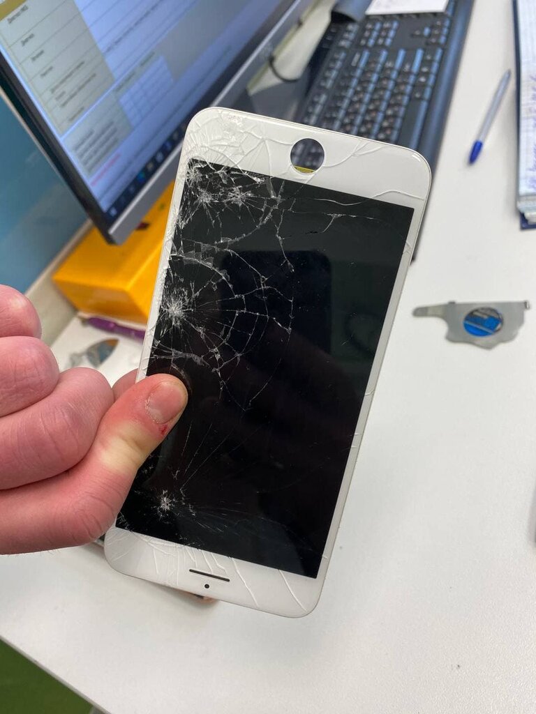 Telefon tamir servisi Repairoff, Moskova, foto
