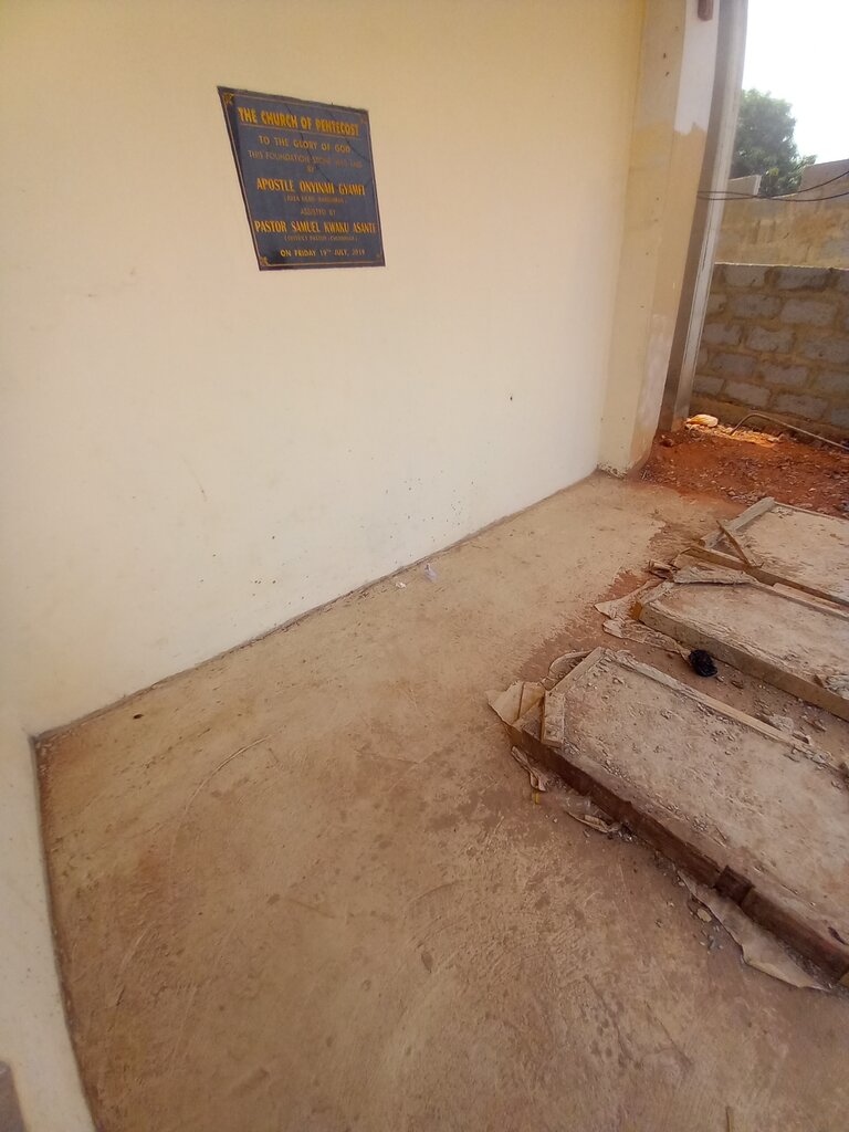 Dini dernekler Emmanuel Assembly, Akra, foto