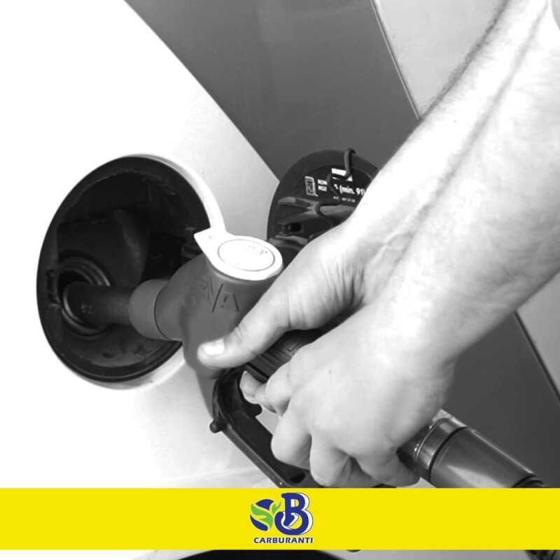 Otogaz dolum istasyonu Stazione di servizio B Carburanti, Campania, foto