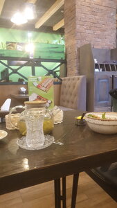 Paulownia (Amet-Khana Sultana Avenue No:4В/1), kafe  Makhachkala'dan