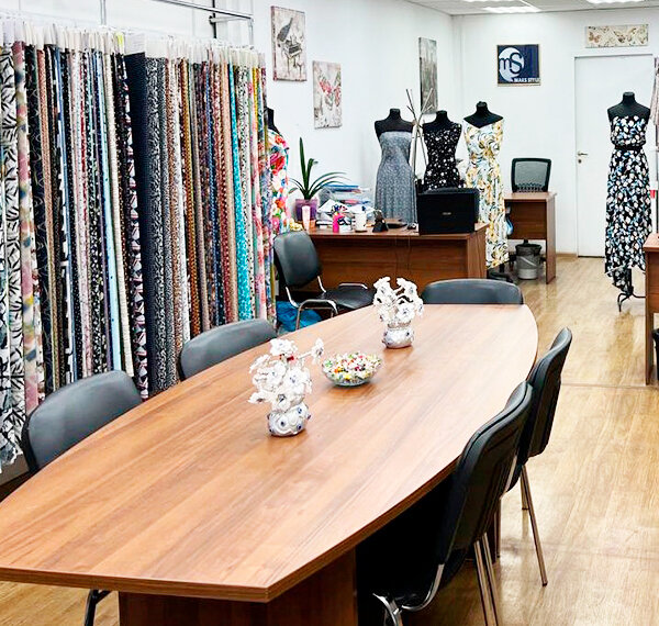 Mefruşat Maks style, Moskova, foto