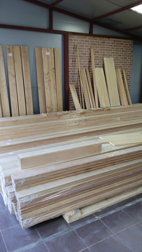 Yapı mağazası Сибирская лиственница, Tulskaya oblastı, foto