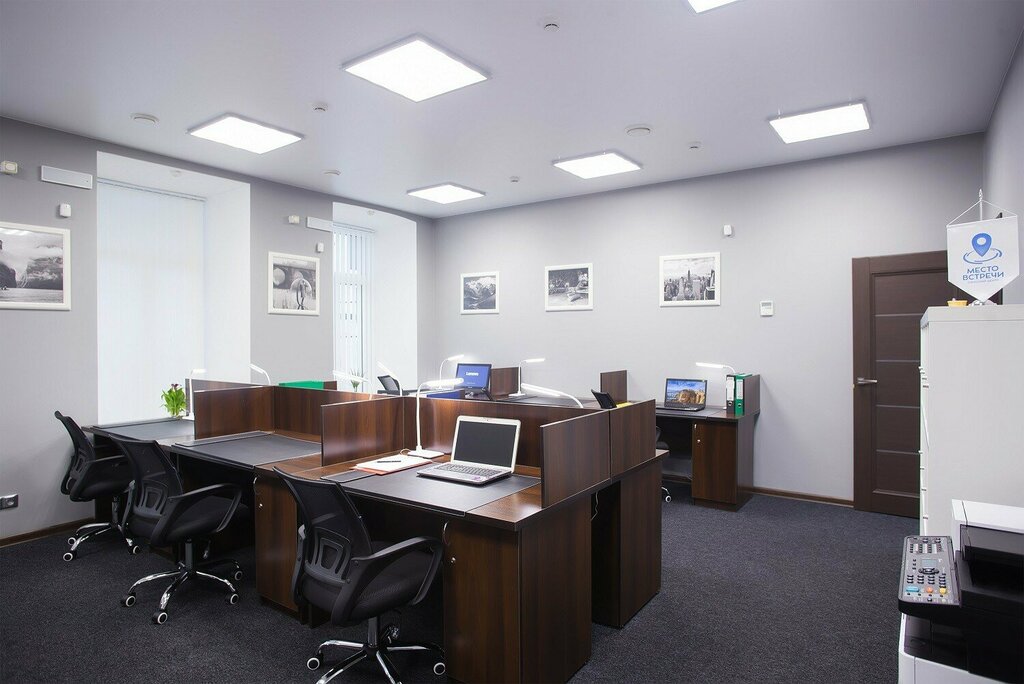 i̇nternet pazarlama şirketi Smart Conversion, Saint‑Petersburg, foto