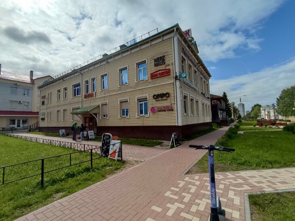 Alışveriş merkezleri Manezh, Arhangelsk, foto