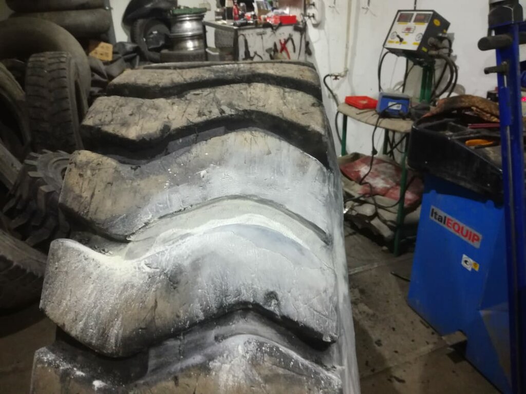 Oto lastik tamiri Центр вулканизации шин, Krasnoyarski krayı, foto