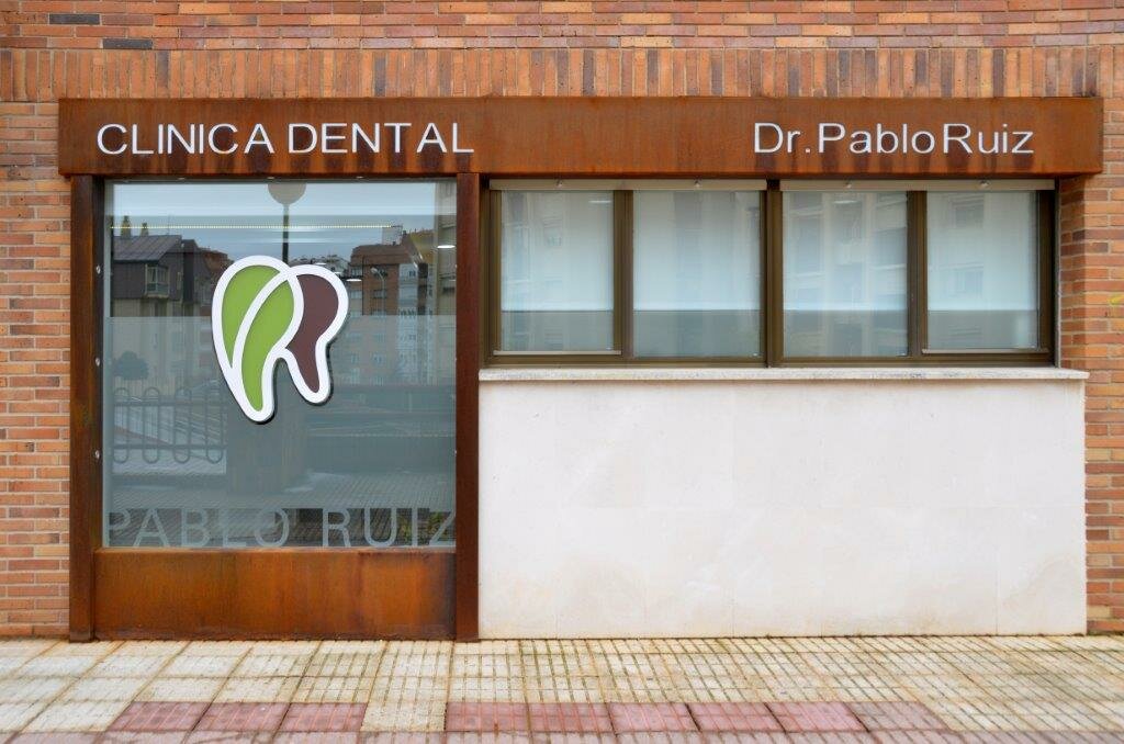 Özel ağız ve diş sağlığı klinikleri ve muayenehaneleri Clínica Dental Doctor Pablo Ruiz, , foto