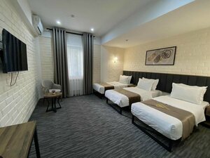 Vatan Plaza Hotel (No:13A, Uchtepa District, Chilanzar, 24-mavze, Tashkent), otel  Taşkent'ten