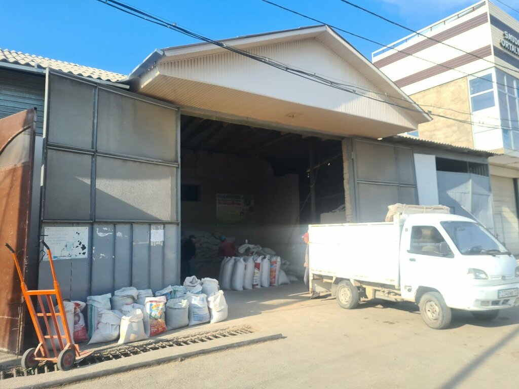 Yem ve yem katkı maddeleri Feed Products Sales Center, Çimkent (Şımkent), foto