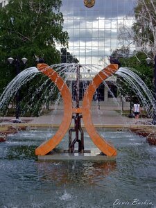 Fountain (West Kazakhstan Region, Oral, Lermontov atyndaǵy gúl baǵy), çeşme  Oral'dan (Uralsk'tan)